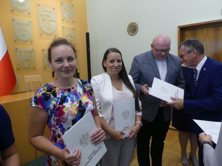 Kolejny awans zawodowy za nimi. Mamy 258 nowych nauczycieli ...