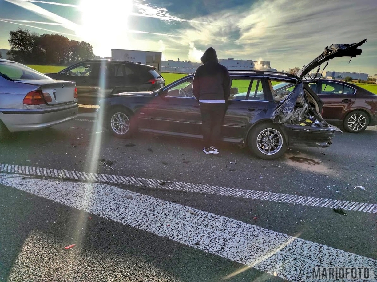 Kierujący busem spowodował kolizję na obwodnicy Opola - Opowiecie.info