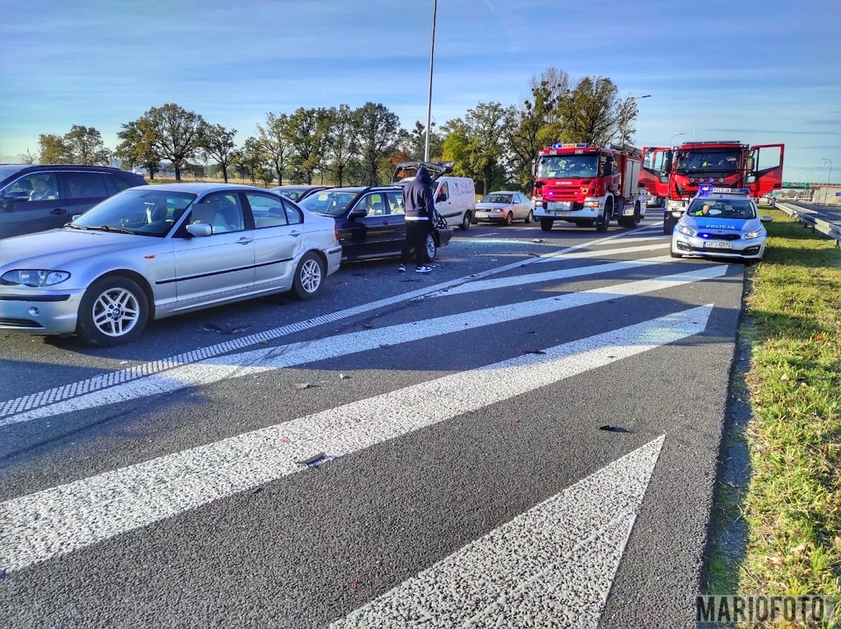 Kierujący busem spowodował kolizję na obwodnicy Opola - Opowiecie.info